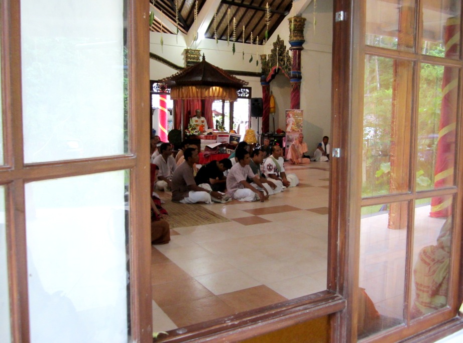 Annual Award in Indonesia for Marathon Book Distribution | ISKCON Book ...