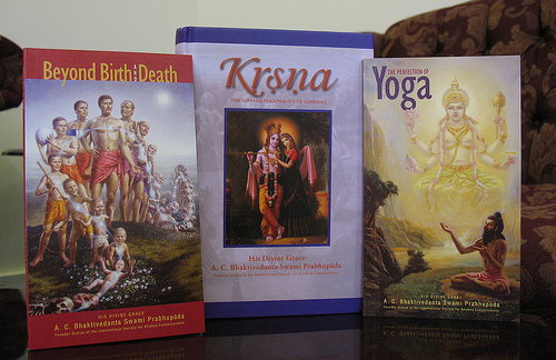 Grandmother, Mother and Daughter Get Mercy | ISKCON Book Distribution